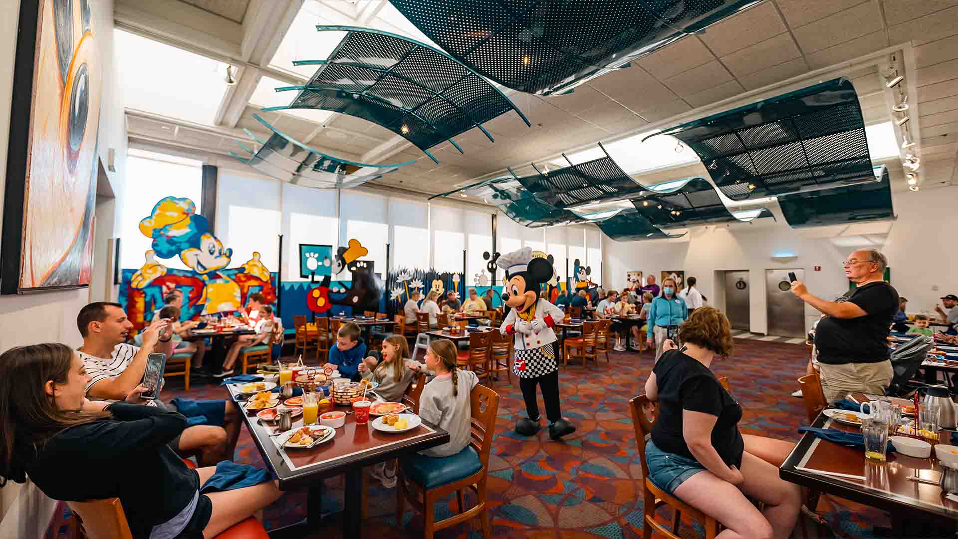 Review: Chef Mickey’s Character Breakfast – The MouseWatcher Blog