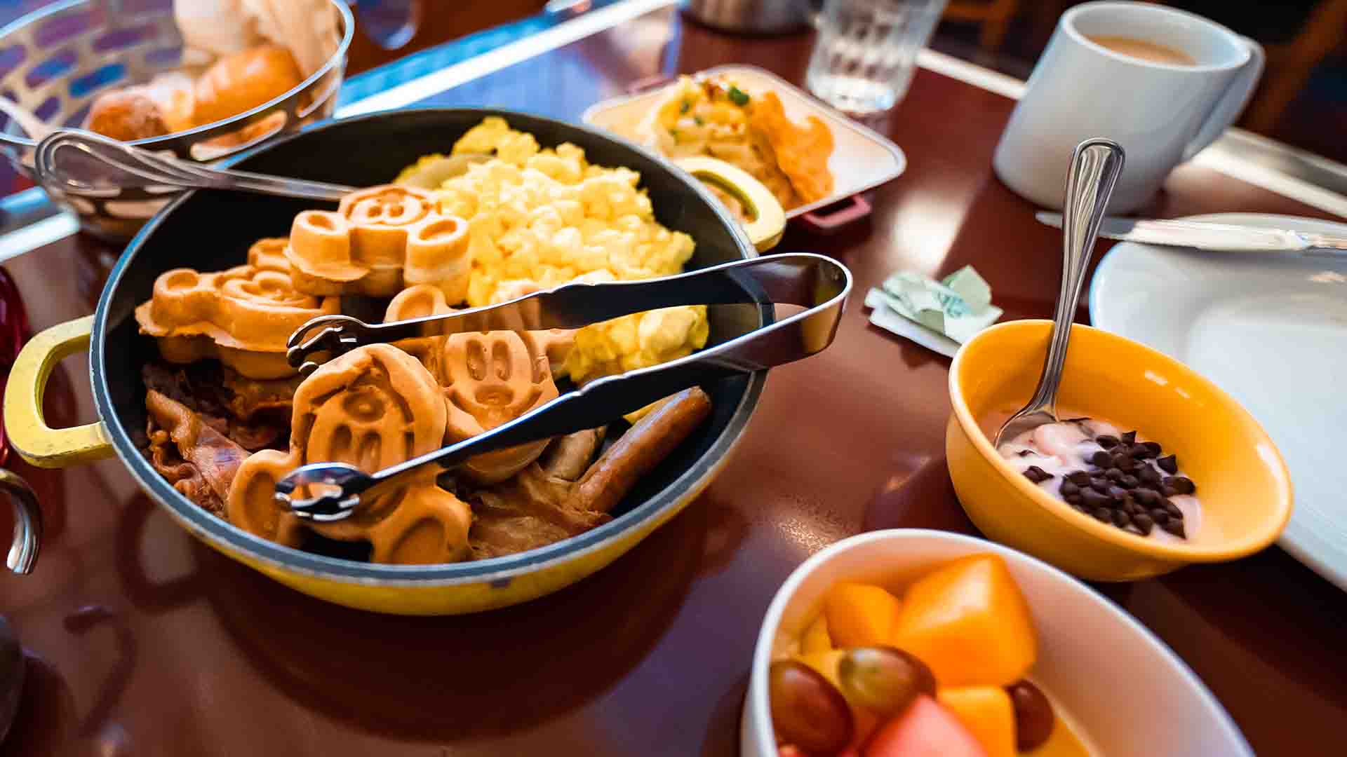 Review: Chef Mickey’s Character Breakfast – The MouseWatcher Blog